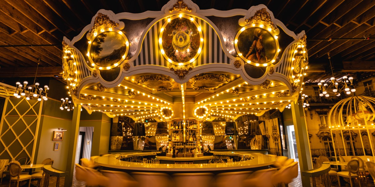 Wolfie’s Carousel Bar - Sunset Magazine